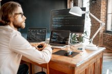 Who Is a Software Developer? What Does a Software Developer Do? A ...